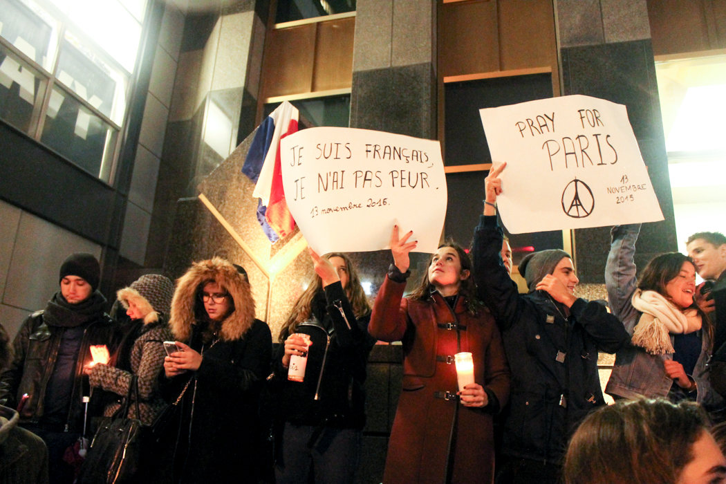 Montreal Shows Solidarity With Victims of Paris Attacks | News – The Link